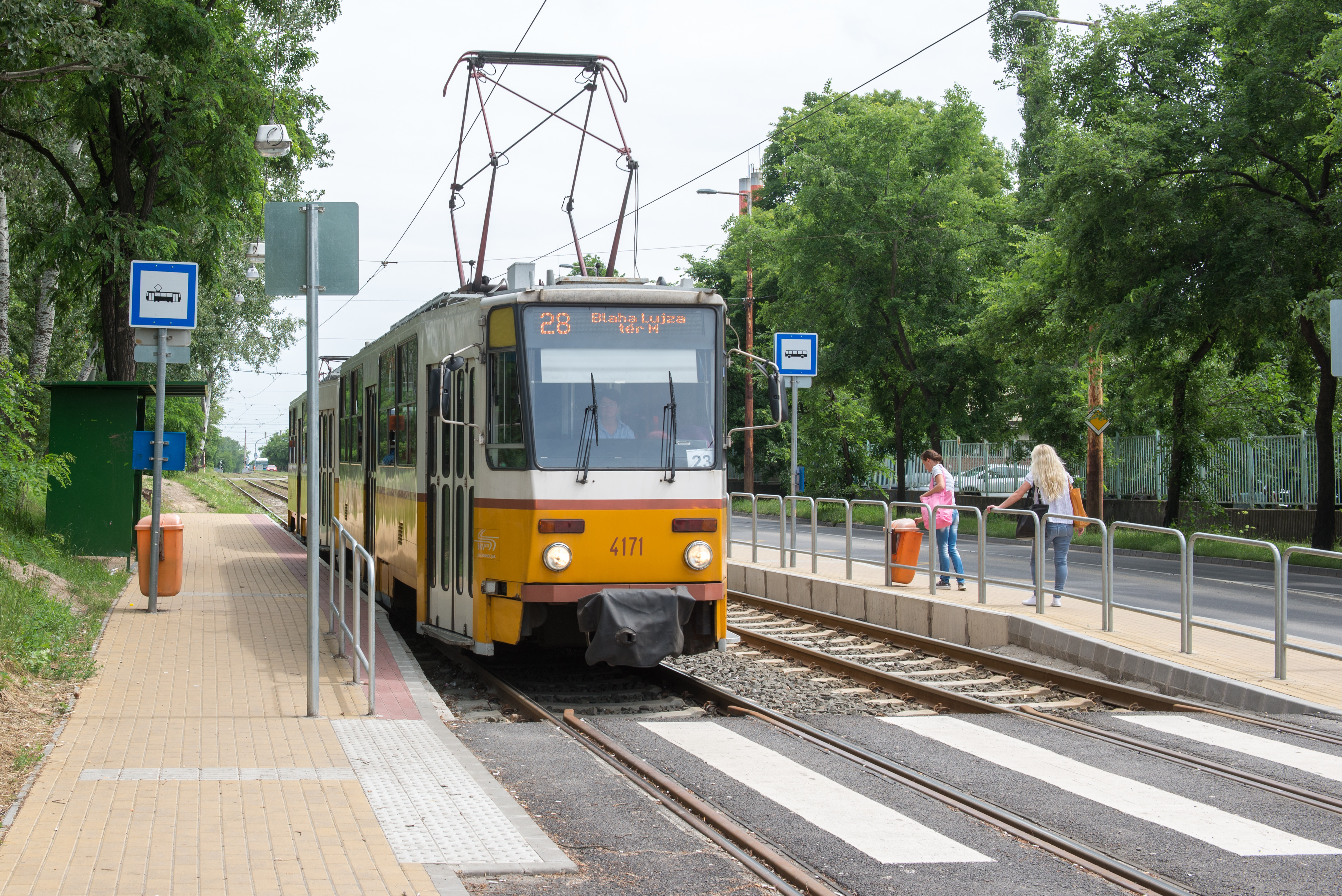 Pótlóbusz jár a 28-as és a 37-es villamos helyett a Blaha Lujza tér és az Orczy tér között a ...