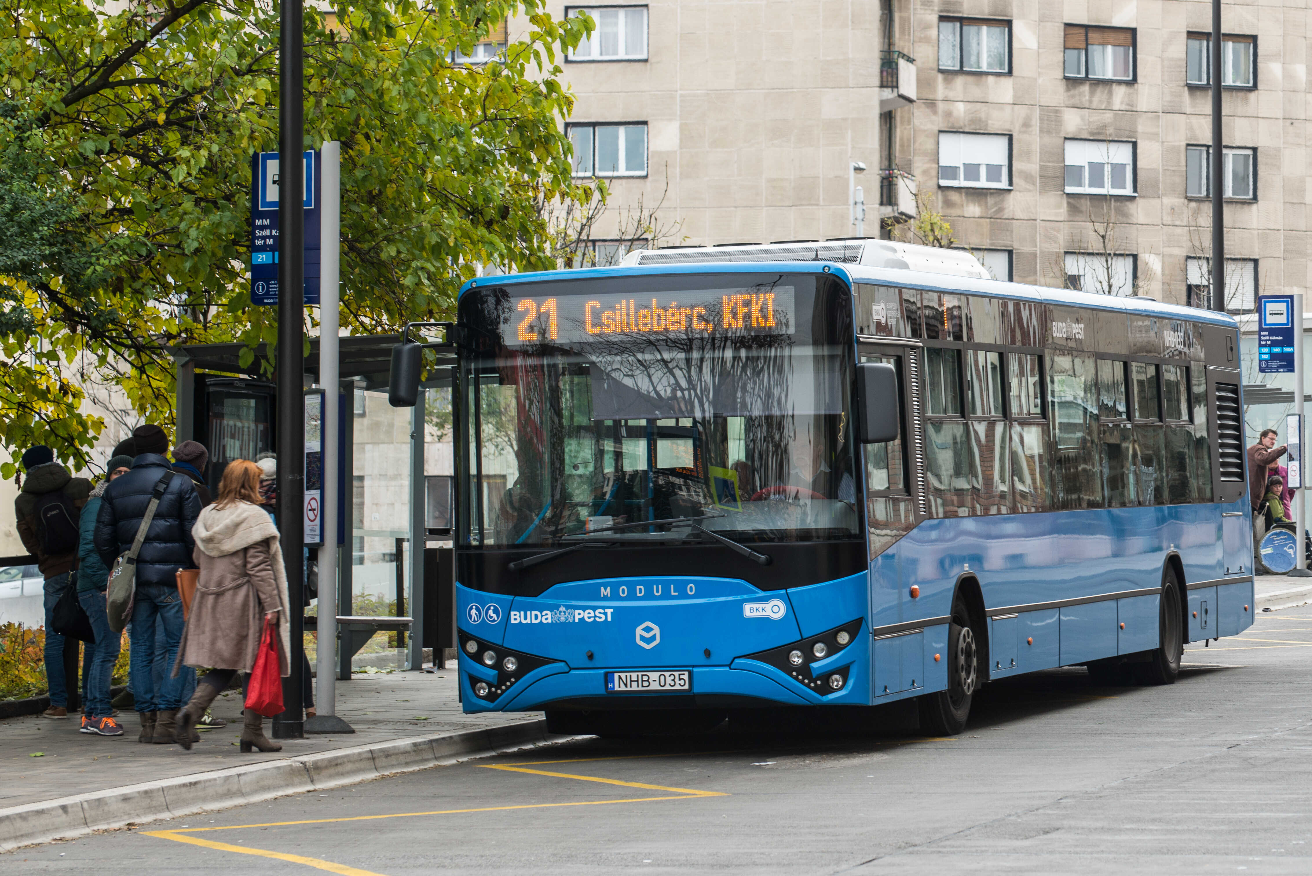 Biztonságosabb utazás hétköznap este is - BKK.hu