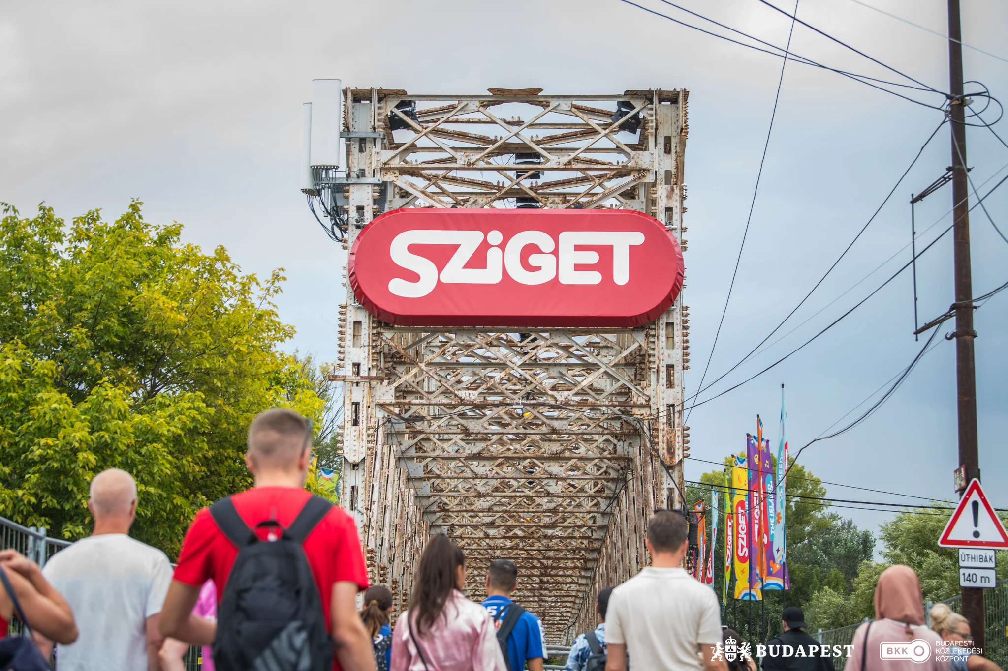 Közösségi közlekedéssel a Szigetre - BKK.hu